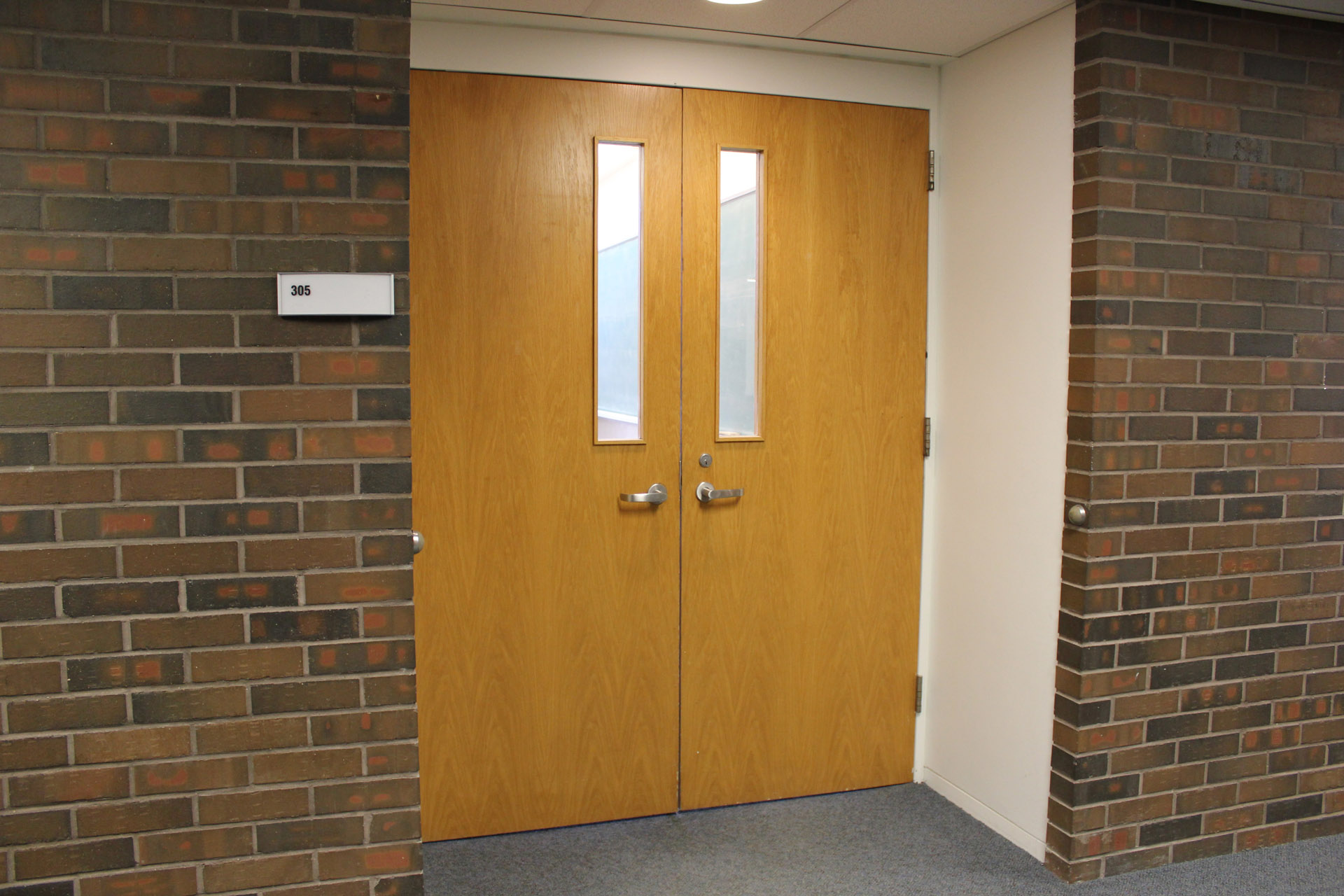 Mackinnon Building - MACK - 305