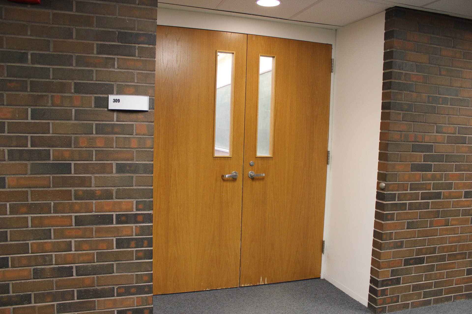 Mackinnon Building - MACK - 309