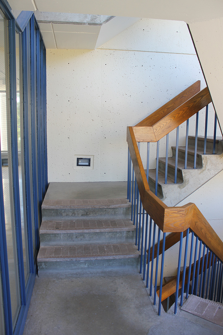 Mackintosh-Corry Hall - D405